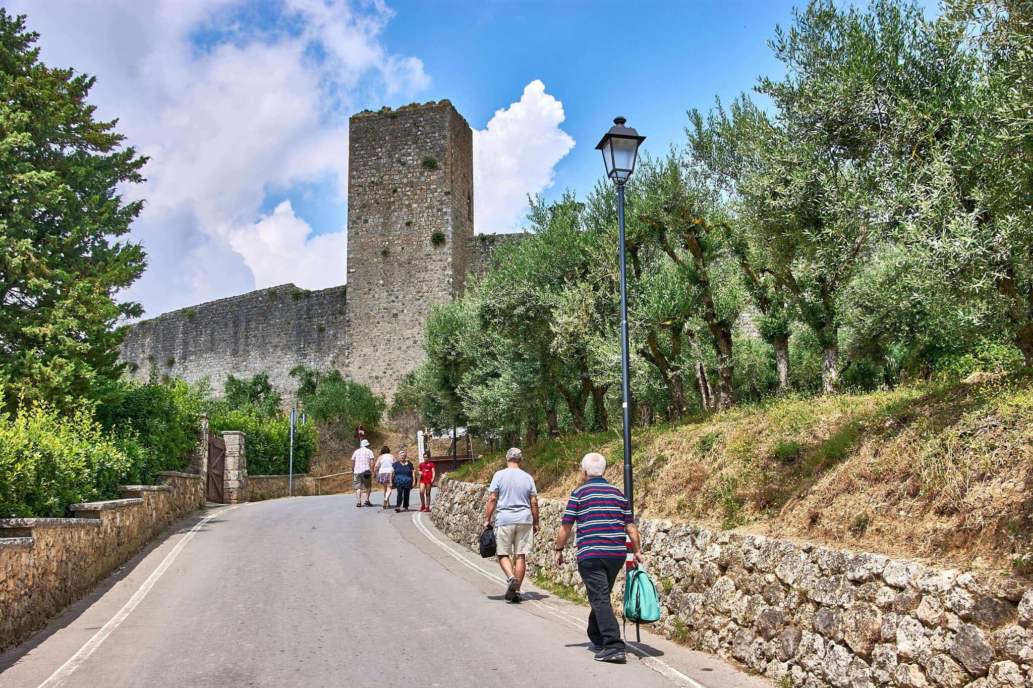 Monteriggioni, a Medieval Walled Town on a Natural Hillock - My Magic Earth