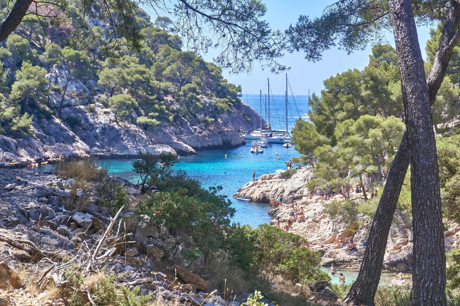 Hiking the Calanques de Cassis the Easy Way - My Magic Earth